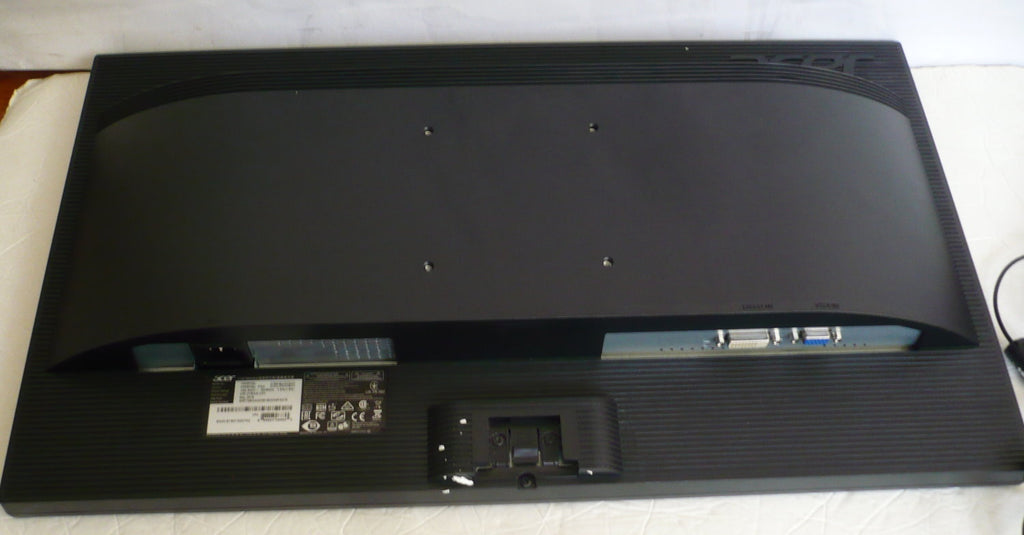 ACER V246HQL MONITOR, LIGHT USE, SMALL SCRATCH, WITH STAND ...