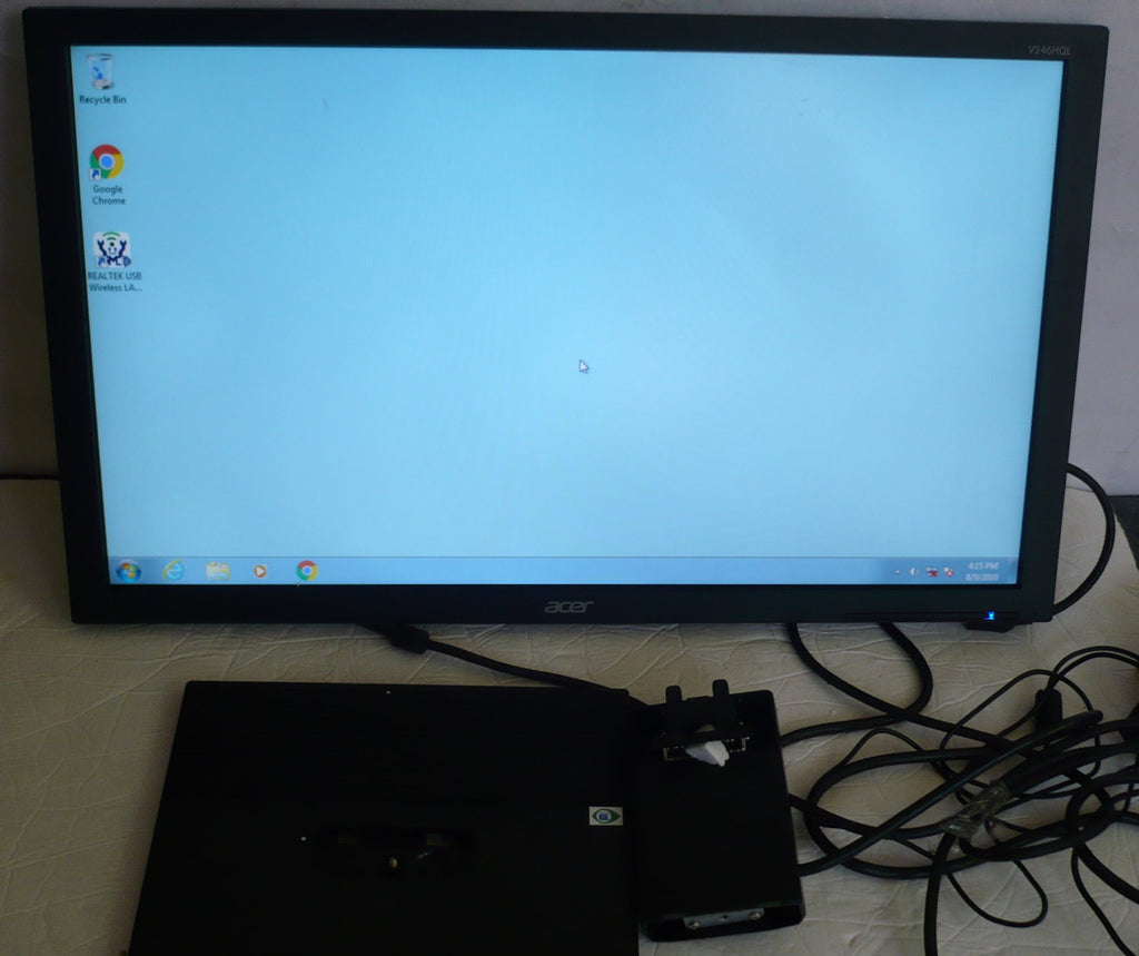 ACER V246HQL MONITOR, LIGHT USE, SMALL SCRATCH, WITH STAND ...