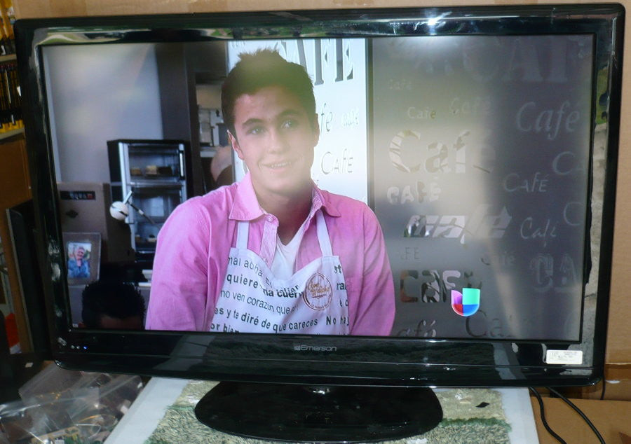 Used TV Emerson 42" Class LCD 1080p 60Hz HDTV, LTDN42V68US ...