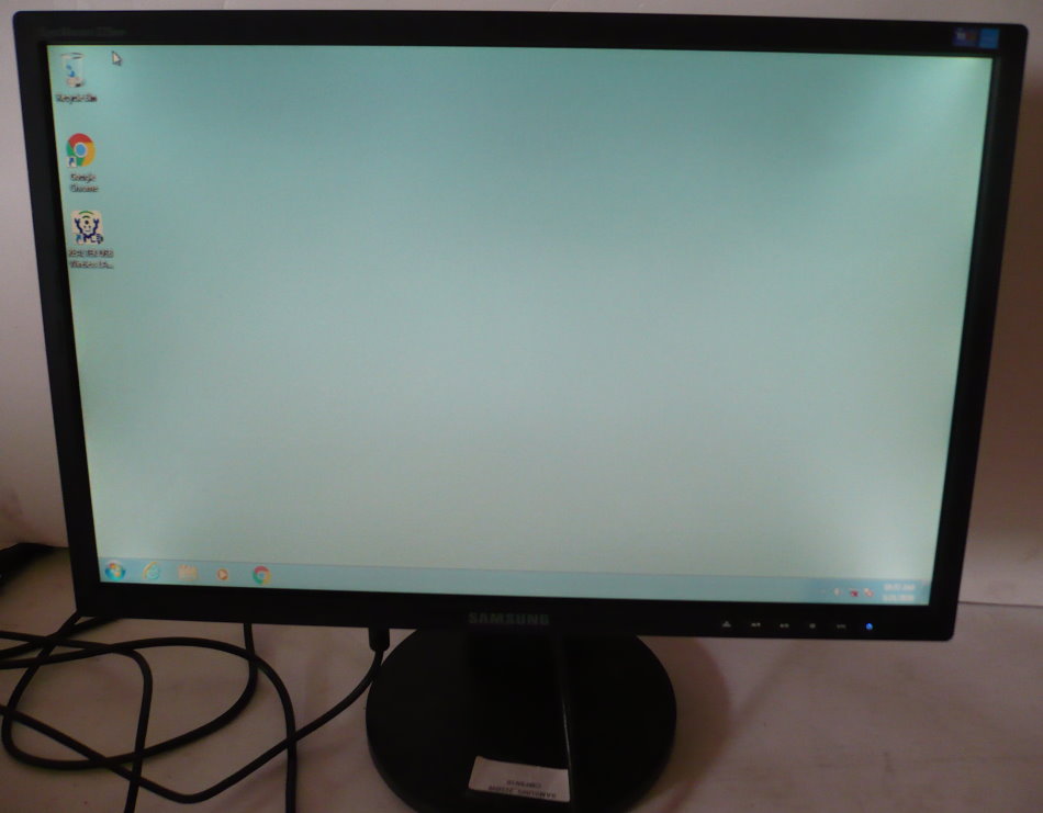 USED SAMSUNG 225BW Computer Monitor GRADE C, MODERATE USE